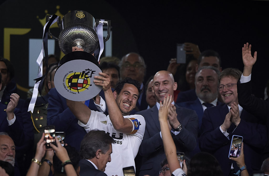 Valencia levanta Copa del Rey - Soy Positivo