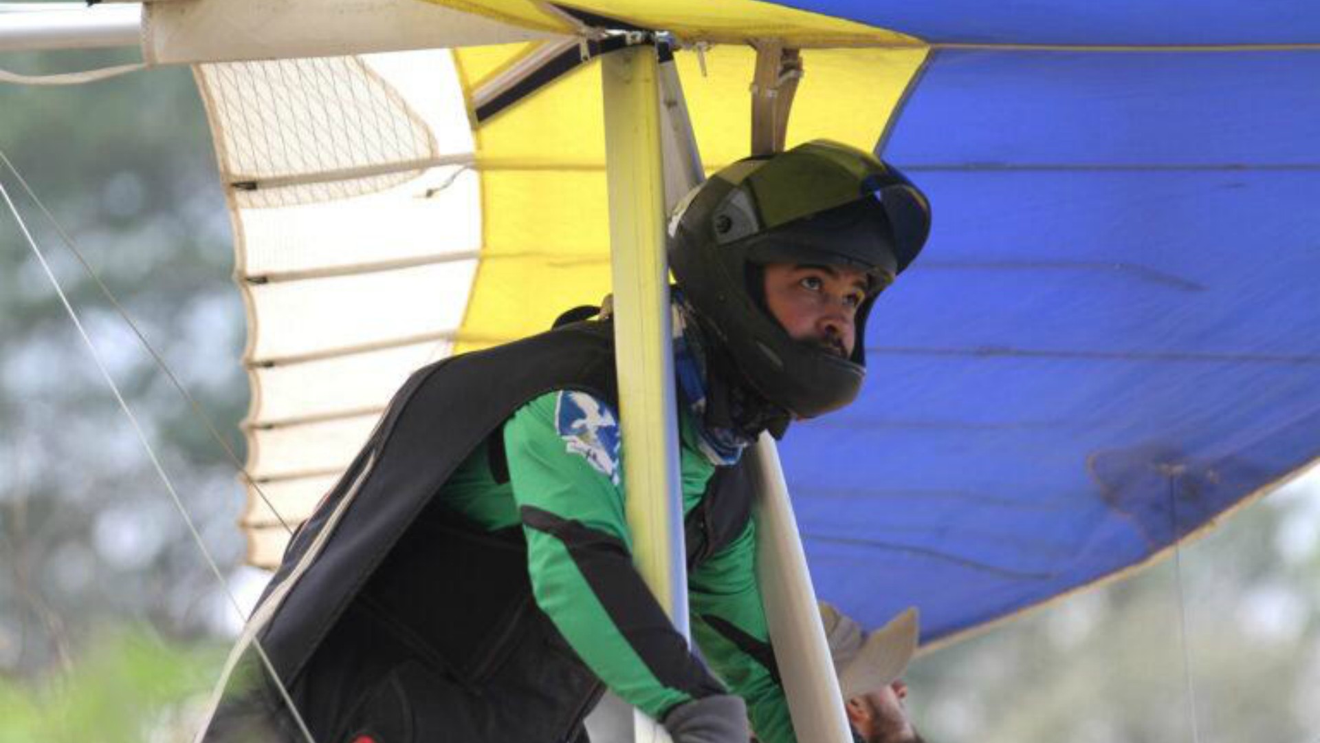 Experimentando la sensación de volar en un Ala delta - Soy Positivo