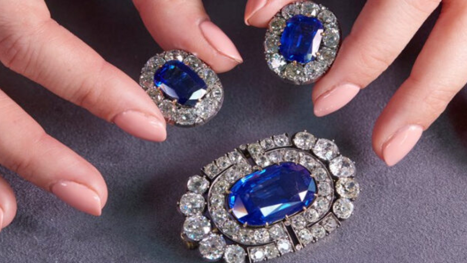 Joyas de la monarquía rusa salen a subasta en Suiza - Soy Positivo