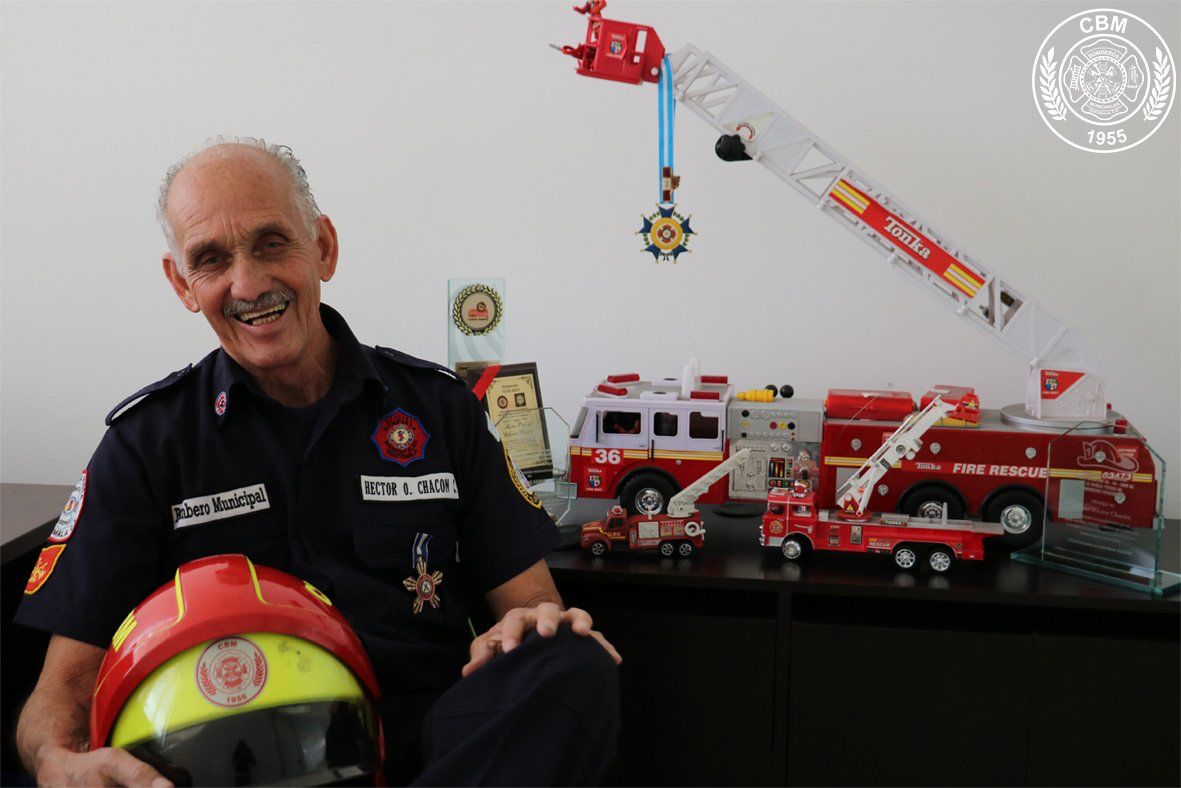 El mayor Héctor Chacón te invita a llevar alegría a los niños ...