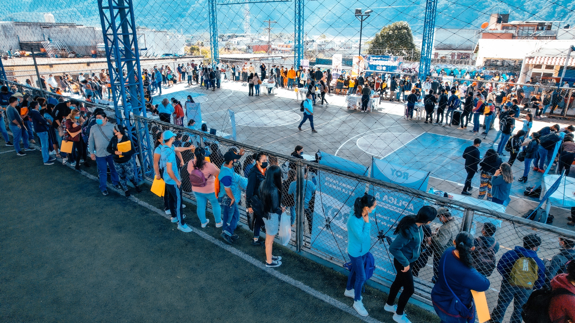 Plaza Comercial “El Encuentro” abre espacios laborales en Palín y San ...