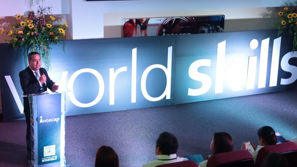 Competencias Tecnológicas WorldSkills Nacionales en INTECAP - Soy Positivo