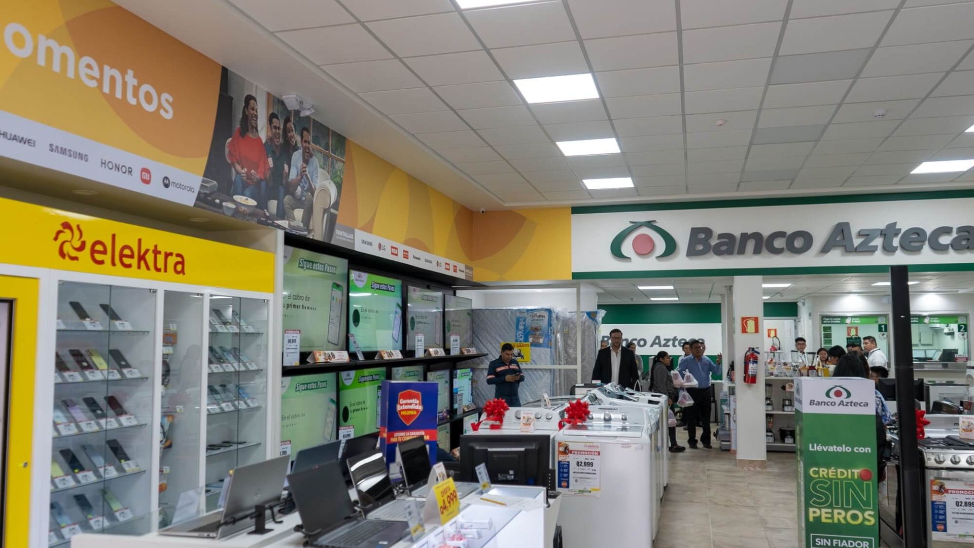 Tiendas Elektra y Banco Azteca celebran la inauguración de su nueva ...