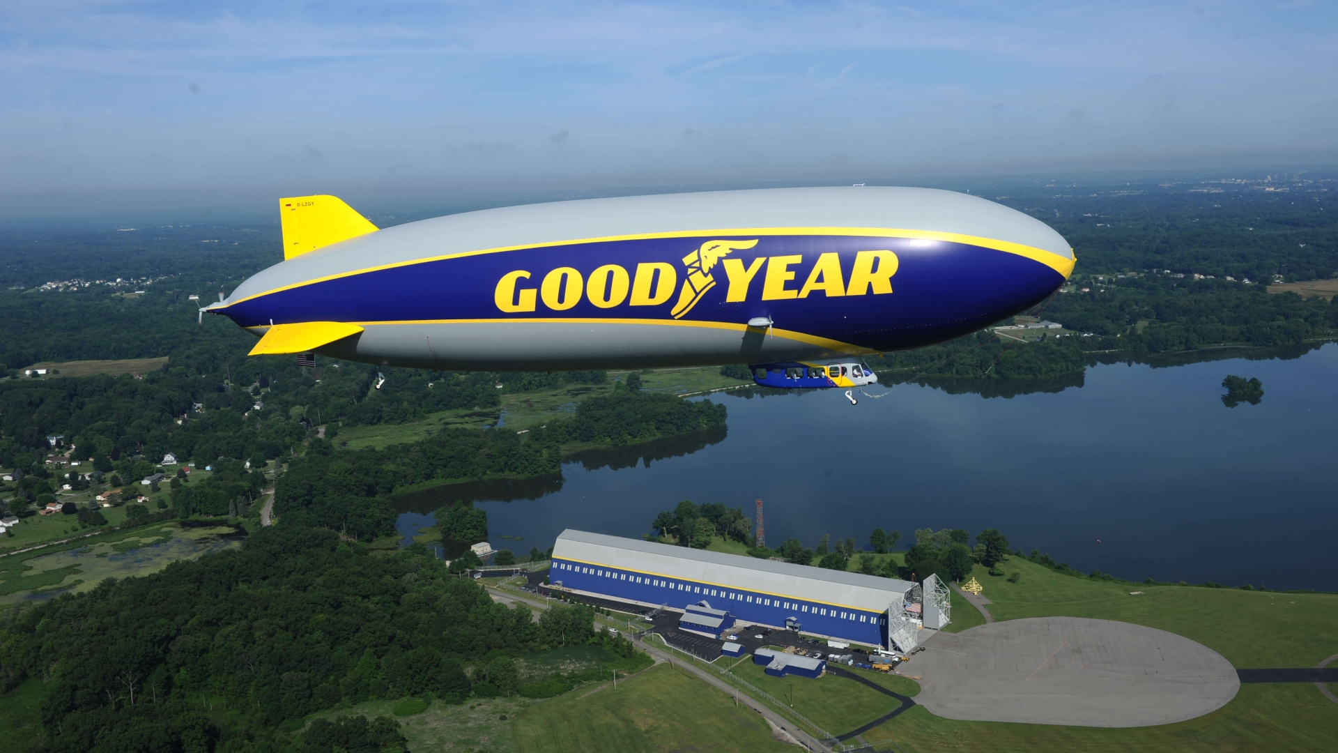 100 años de innovación: la historia del dirigible de Goodyear - Soy ...